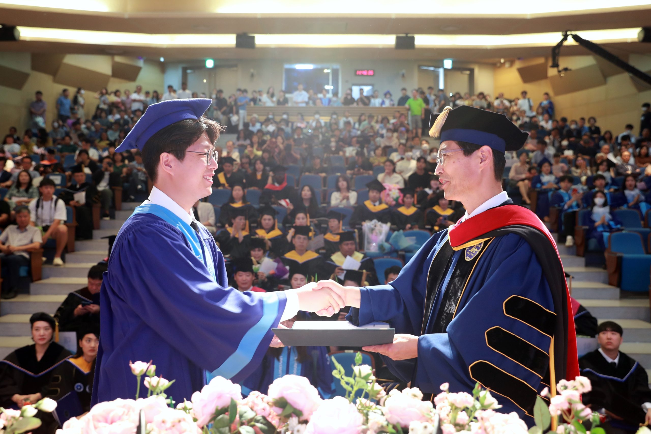 2022学年 下半年学位授予仪式，共有287名 毕业 – 国际教育院