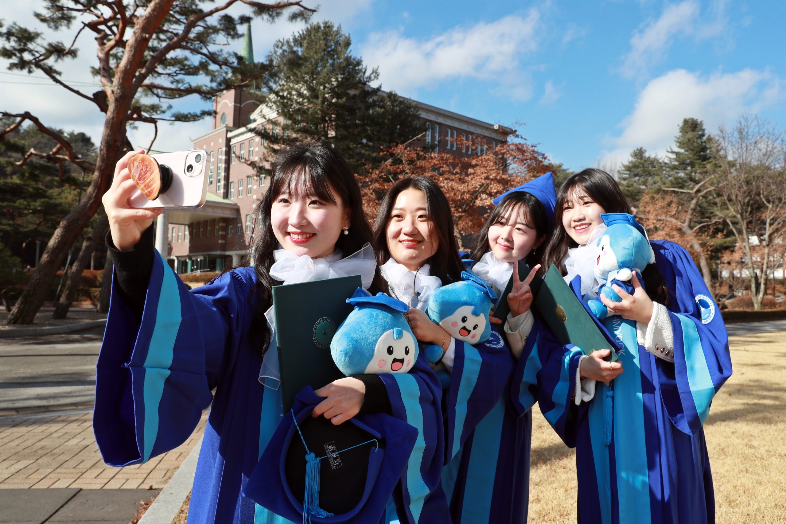 三育大学举行2023年度 上半学期学位授予仪式 – 国际教育院