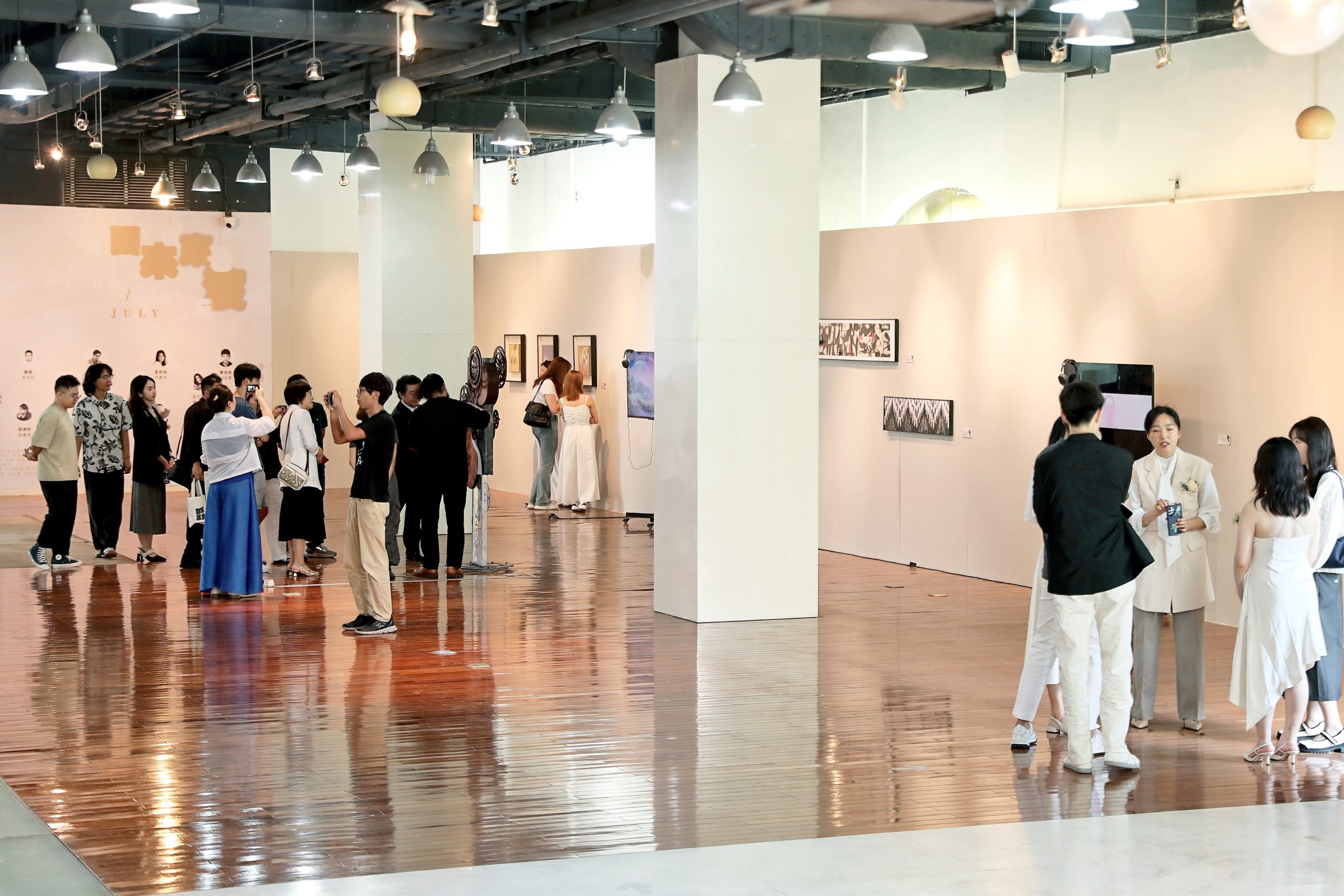 三育大学研究生院综合艺术系在广州举办“东来西渡”中韩艺术交流展 – 国际教育院